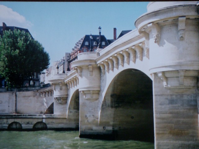 Paris strong, Paris beautiful | Architecture Here and There
