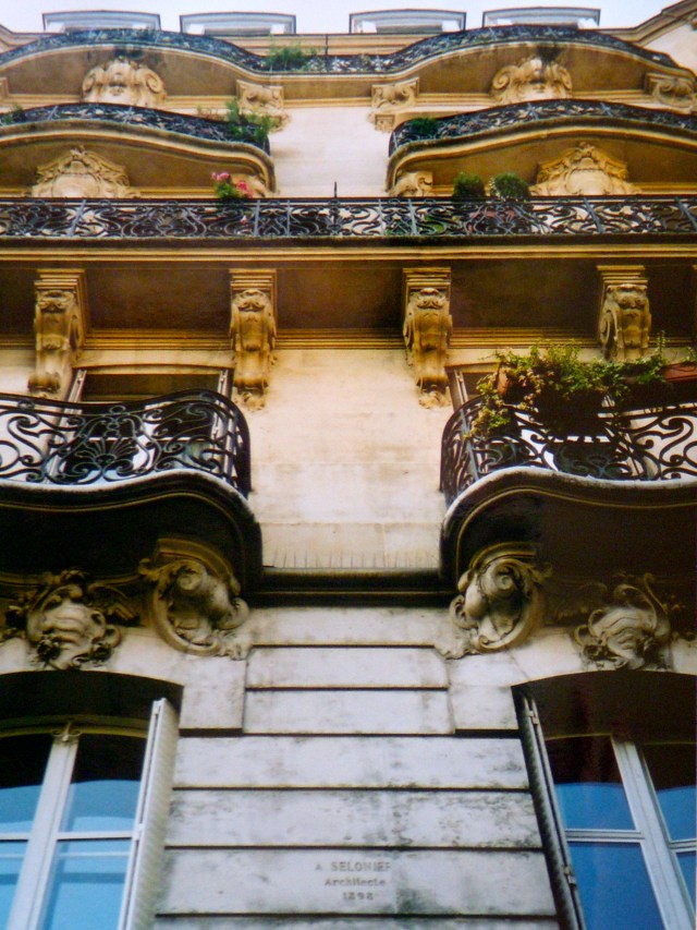 Paris strong, Paris beautiful | Architecture Here and There