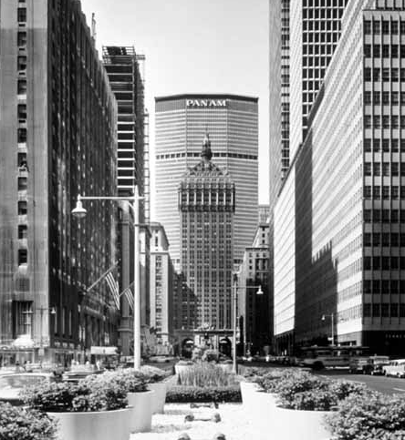 Reflect the Pan-Am Building | Architecture Here and There